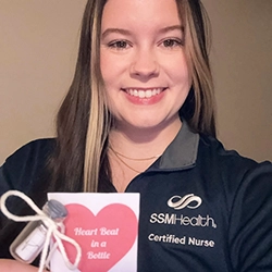ICU nurse brings comfort to families with “Heart Beat in a Bottle ...